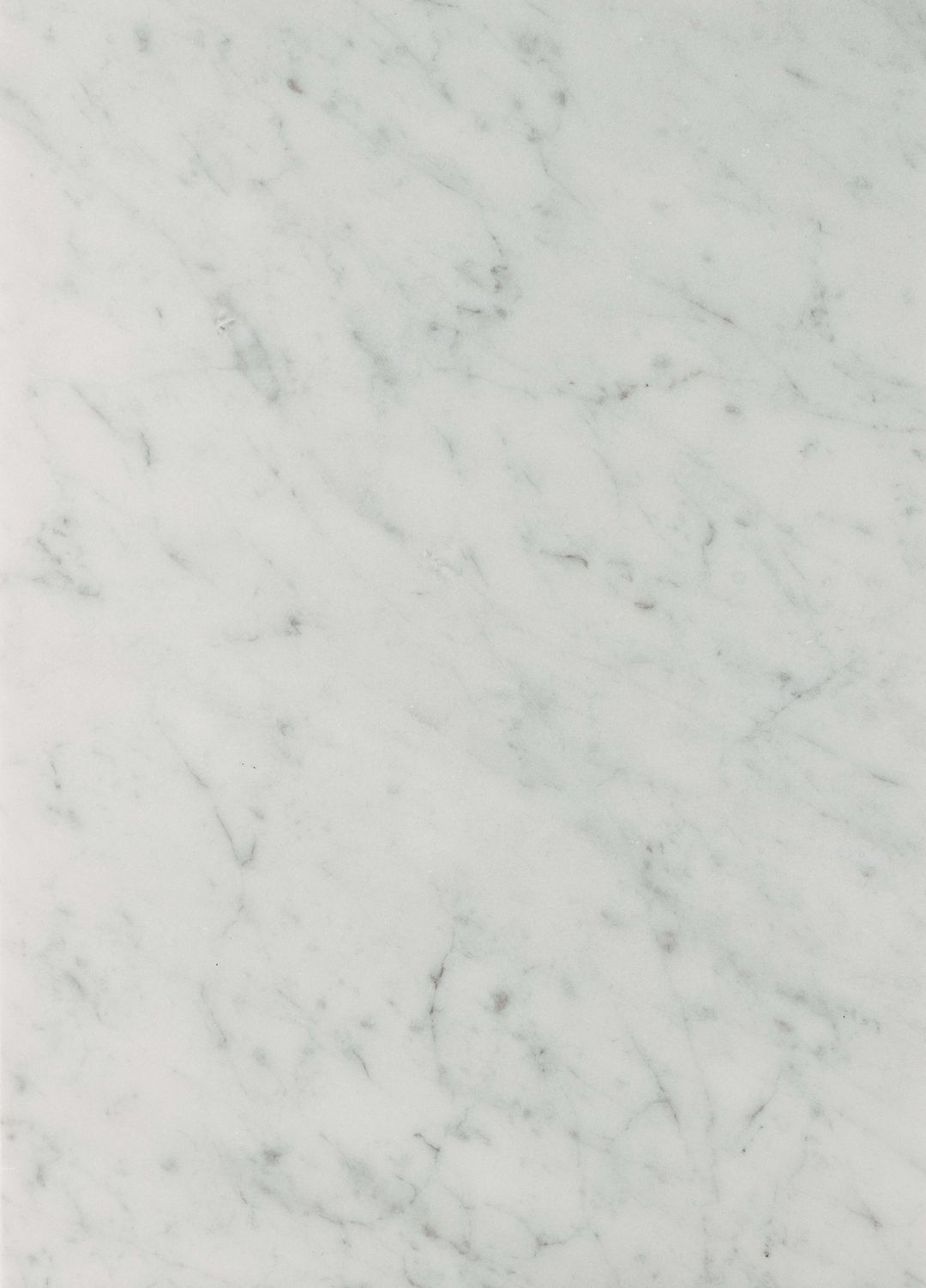 Fluted natural stone bathroom tiles | Il Granito