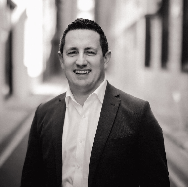 About Us | Alinea Group