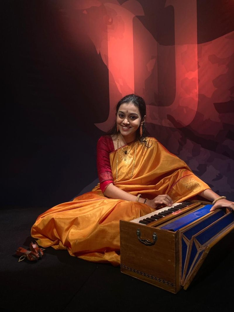 About Sivasri & Ahuti