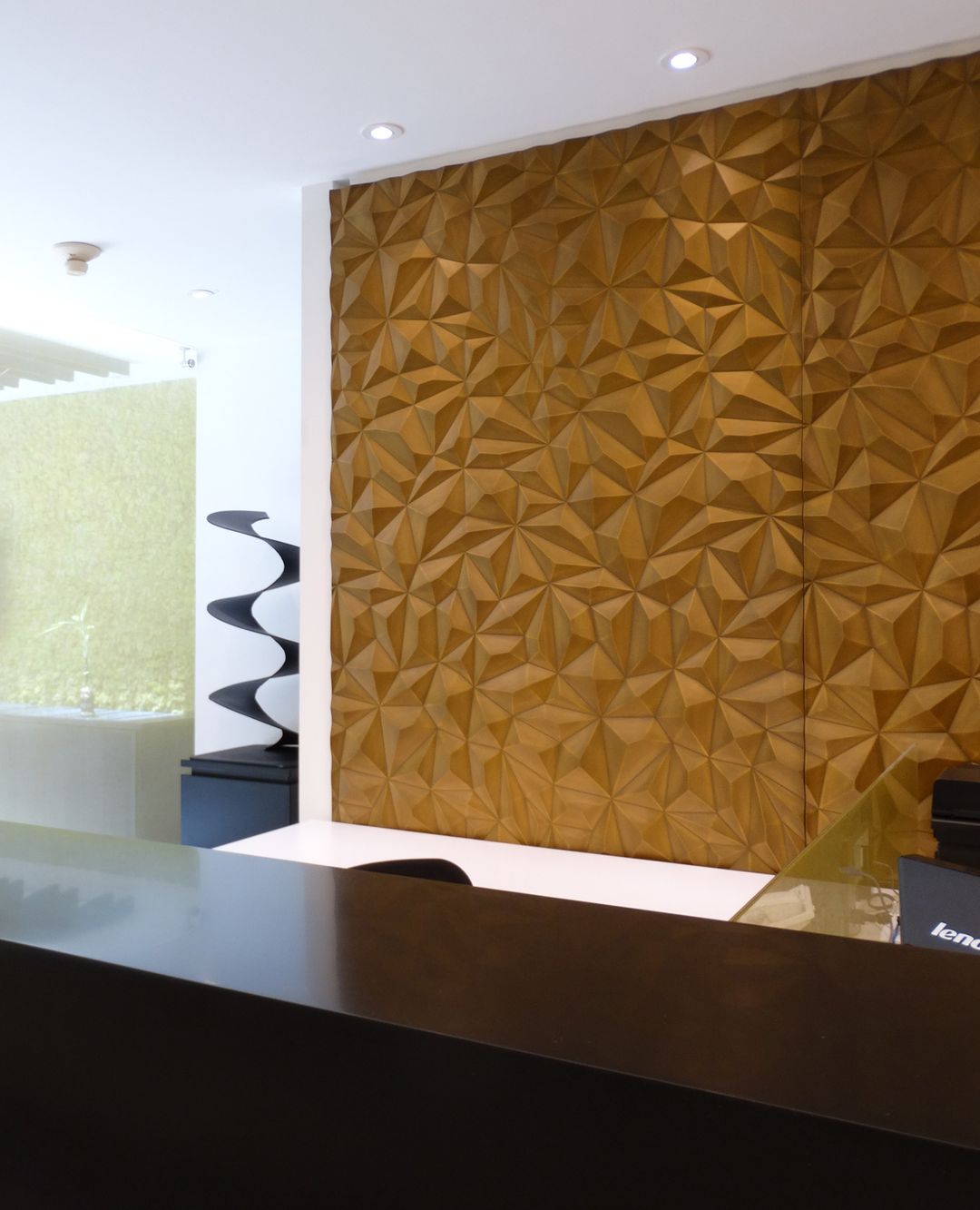 Roos International: Interlam