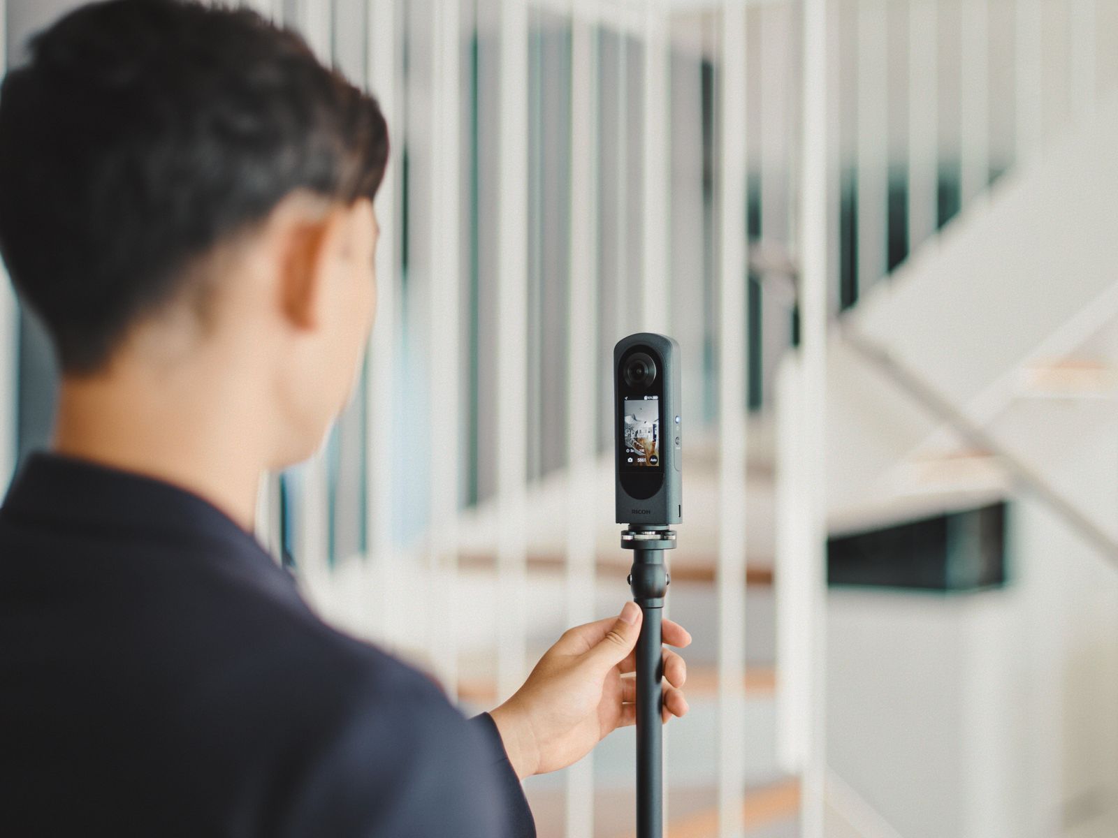 What are the pros and cons of a 360 degree camera? Know more before you ...