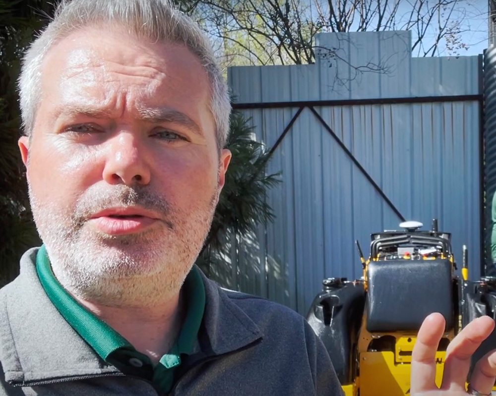 How to Clean a Greenzie Equipped Mower