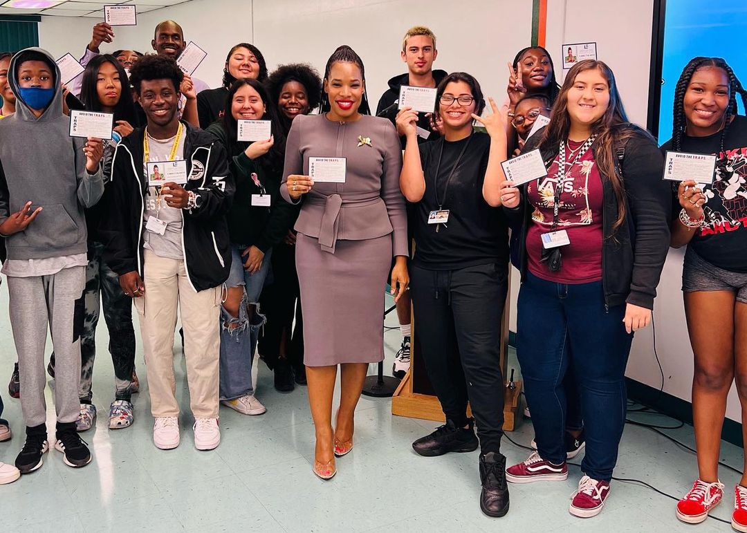 Kaysia Earley | Legal Analyst • Mentor • Speaker