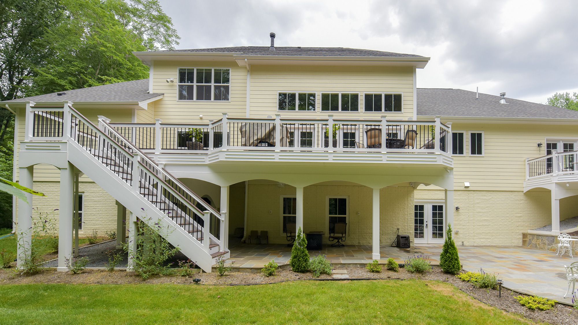 Fairfax, VA | Custom Decks, Patios, Porches & Sunrooms in