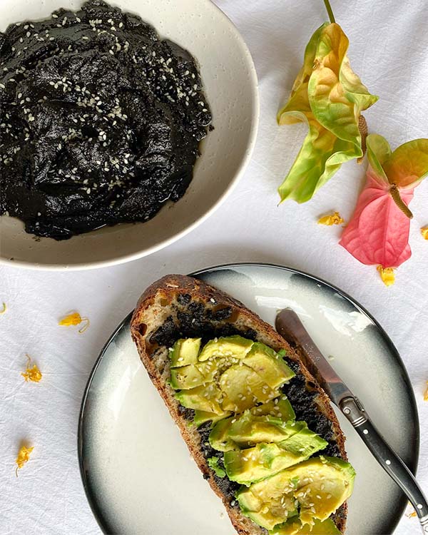 4 Ingredient Vegemite, A Simple Homemade Substitue | Mimi Elashiry