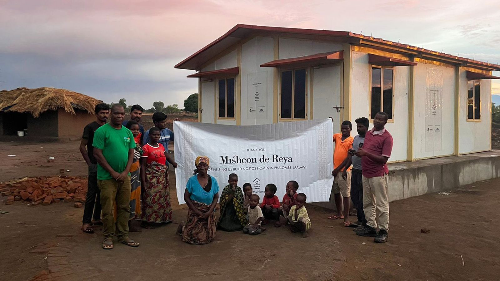 Modulus Housing | Unboxing infrastructure anywhere