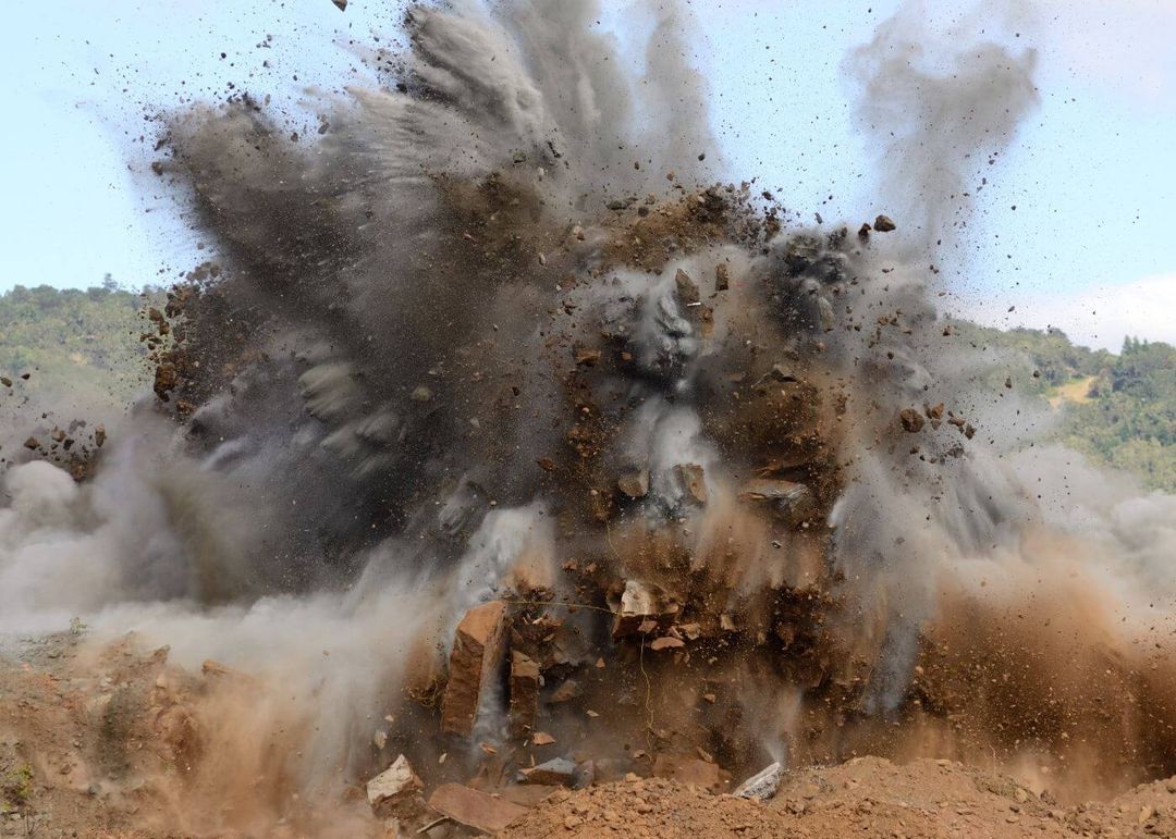Blasting in Melbourne, Vic | Blasting Excavation Services | Cemex