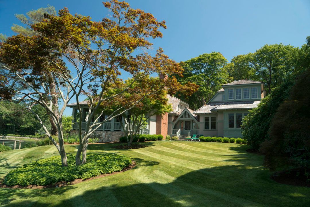 Maple Cove Cottage by the Sea - OLSON LEWIS + Architects