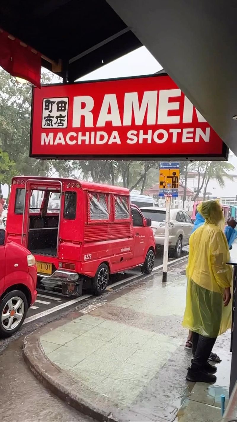 Machida Shoten Patong Beach in Phuket - Noodle, Soup, Slurp Ramen