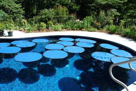 Floating Solar Pool Heater: A Comprehensive Buying Guide