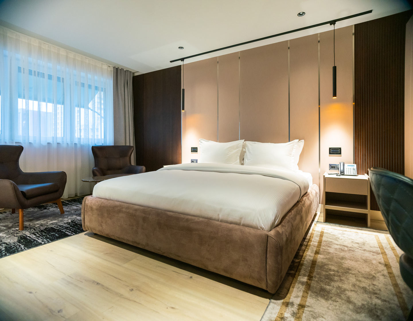 Rooms - Emery Hotel