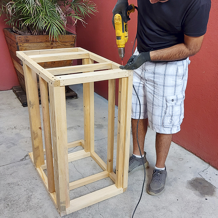 How to Build a Wooden Utility Cart