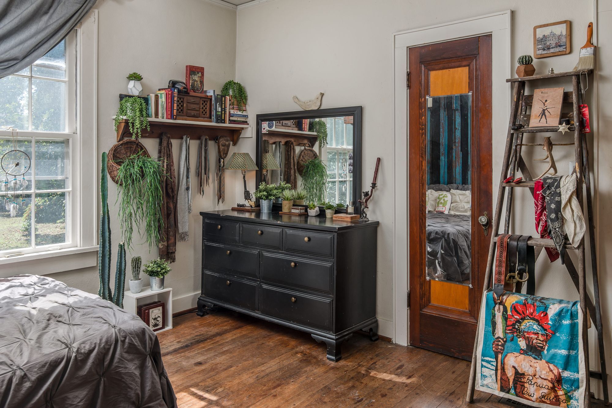 Boho Wabi Sabi Bungalow - New Frontier Design