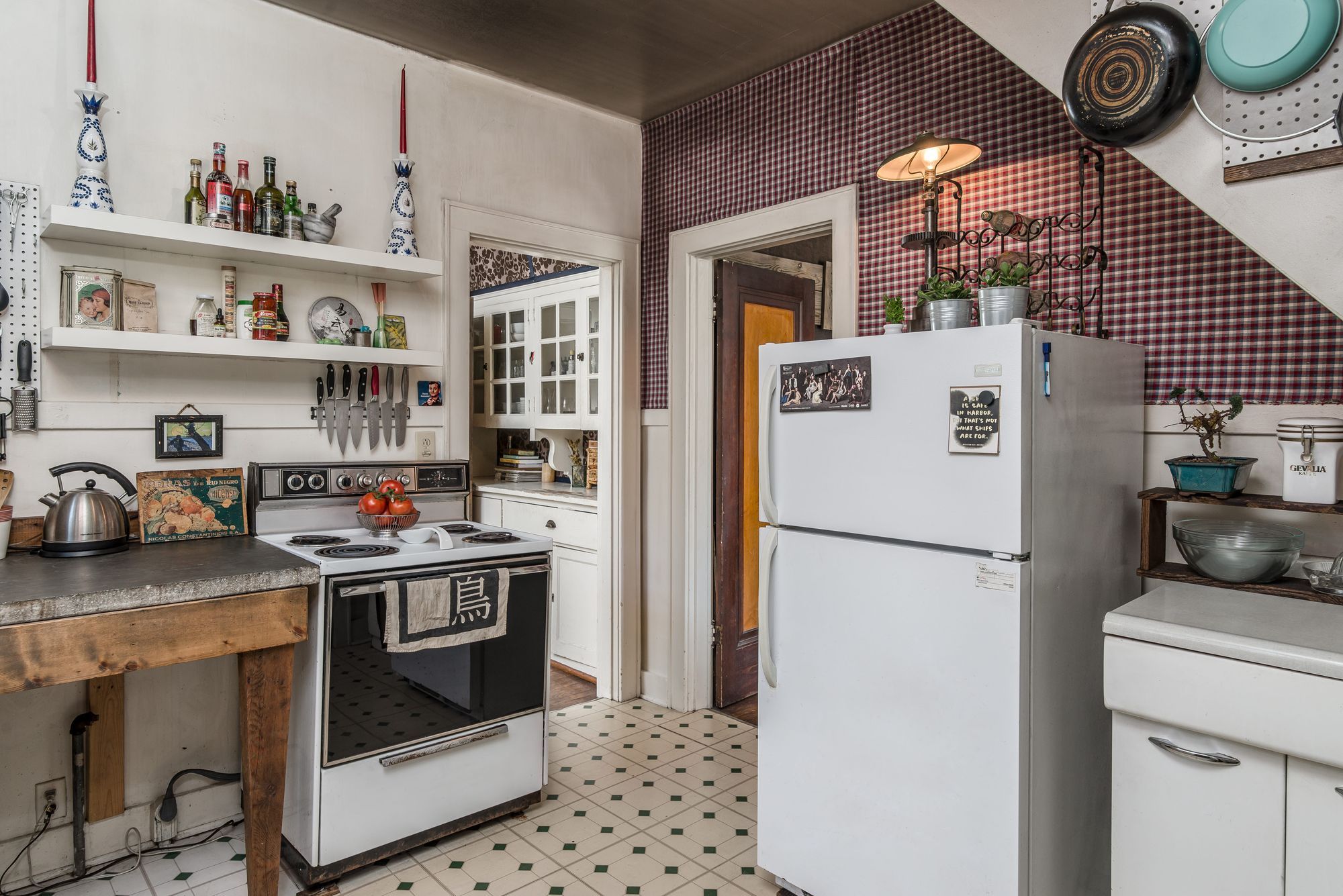 Boho Wabi Sabi Bungalow - New Frontier Design