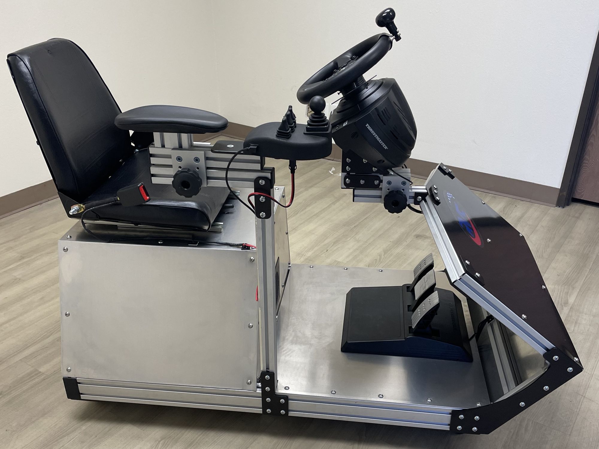 Real-Forklift Simulator - Virtual Reality Forklift Simulator