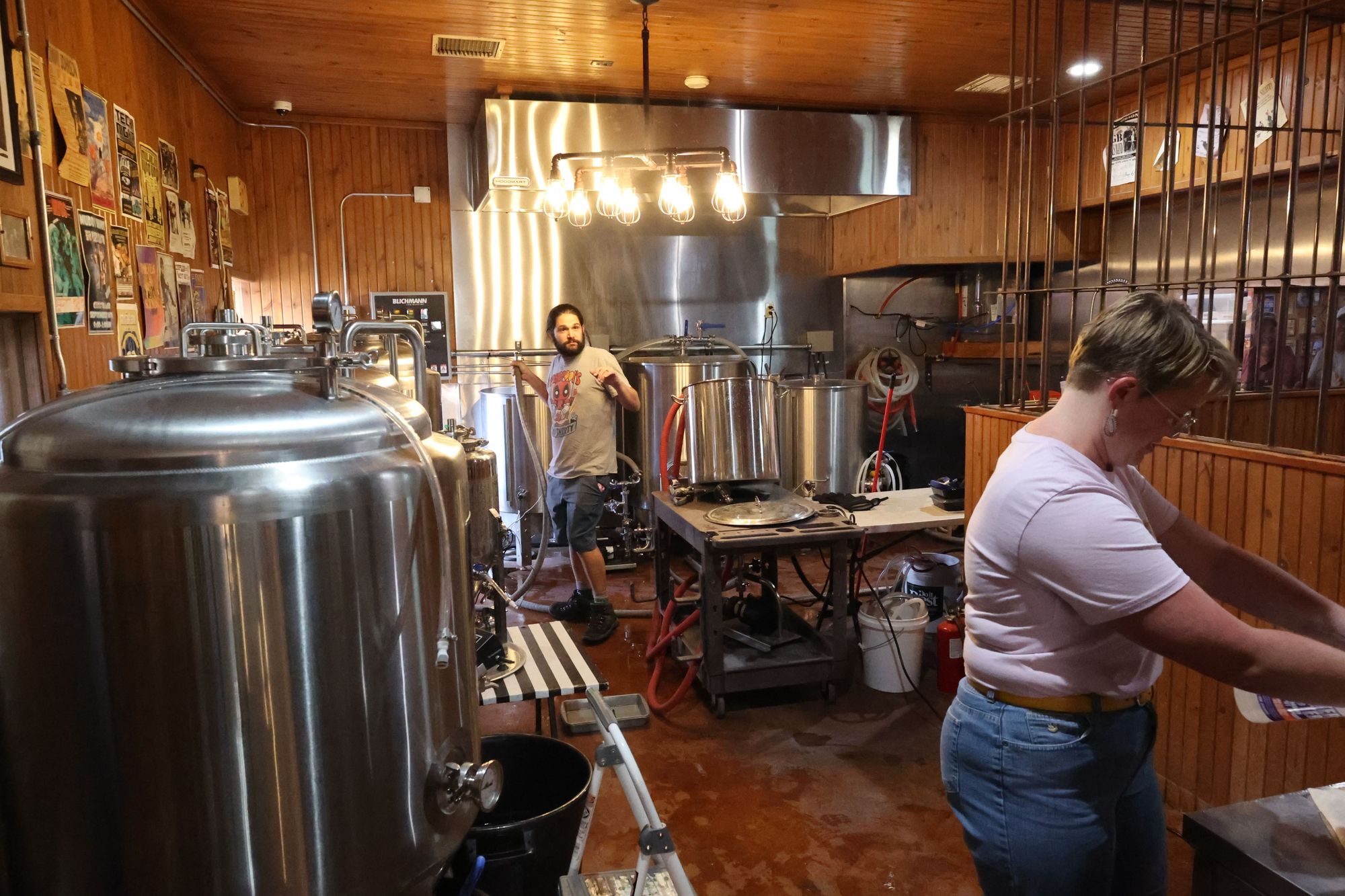 Capitol Bar & Brewery - Craft Beer, Live Music & Food