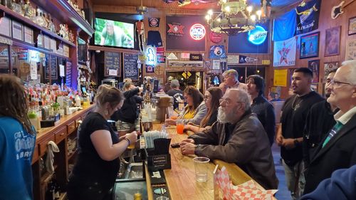 Capitol Bar & Brewery - Craft Beer, Live Music & Food