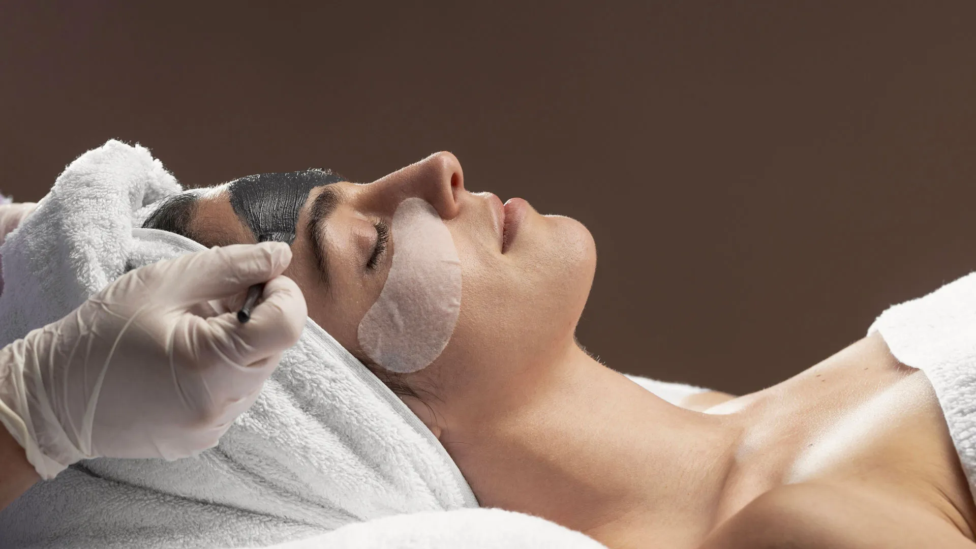 Estetista: chi è e che cosa fa? - Guida completa per scegliere l ...