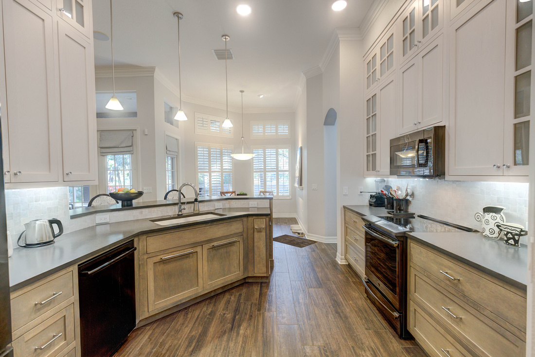 Custom Kitchen Cabinetry for The Home Chef | C & C Cabinets Tampa