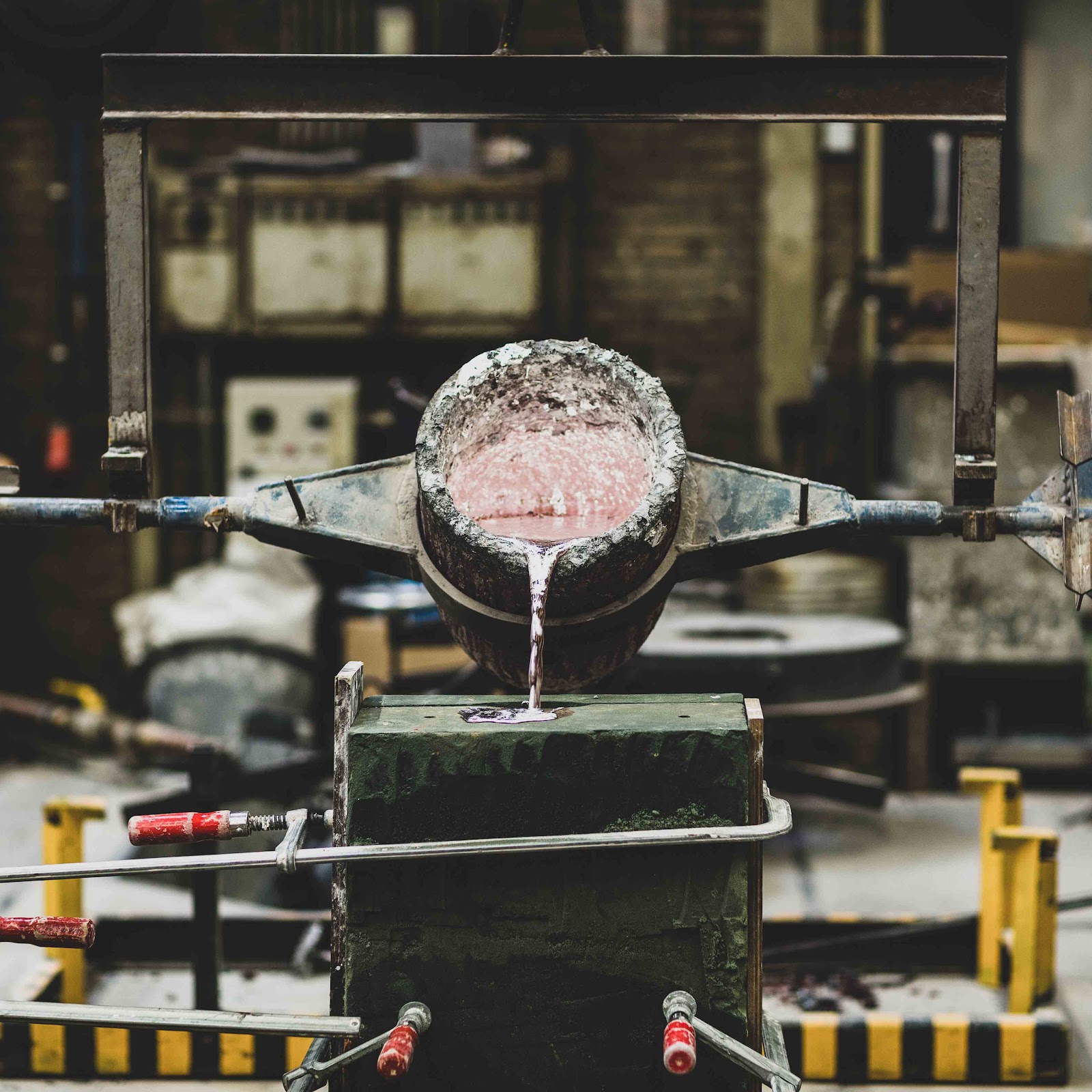 What are Different Type of Wheels Making Methods?