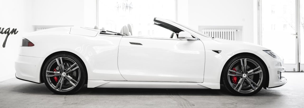 Faszinierender Umbau: Tesla Model S als Cabrio-Version