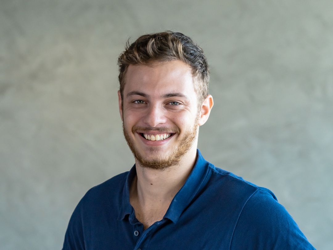 Beginner's Guide to Virtual Staging - Apply Design