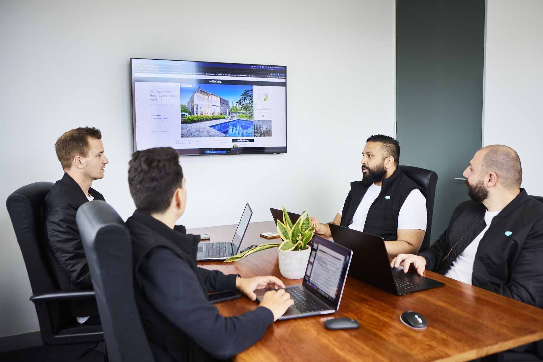 About Us - Accounting & Finance Firm | Elephant Advisory