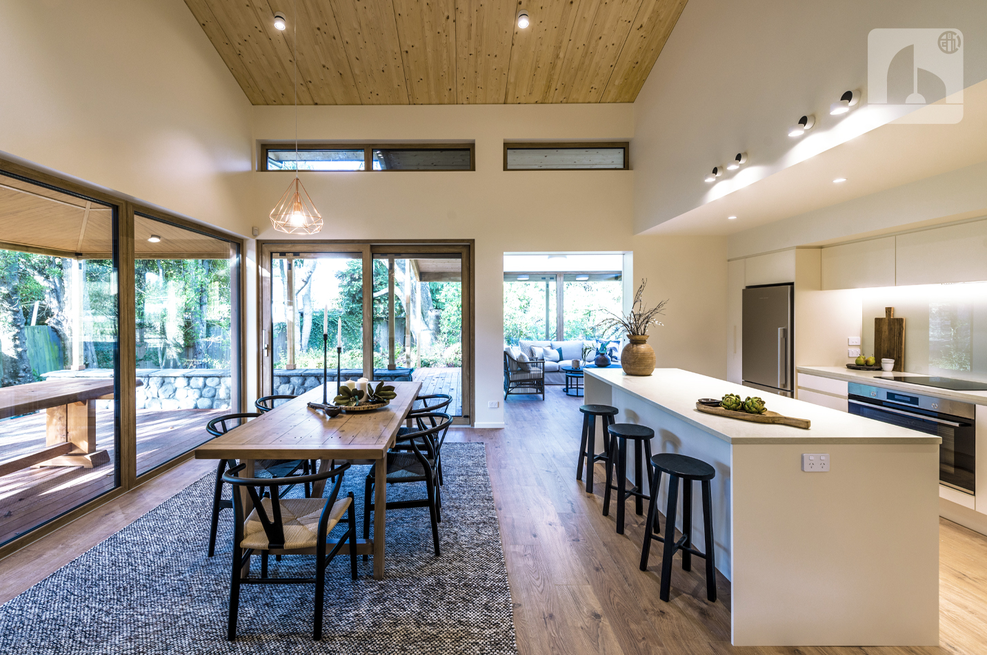 PROJECTS | The Big Cottage