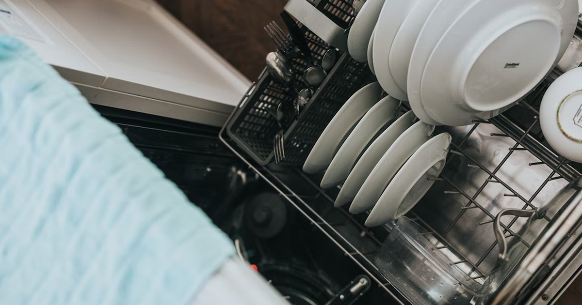 Så enkelt rengör du diskmaskinen | Pandy
