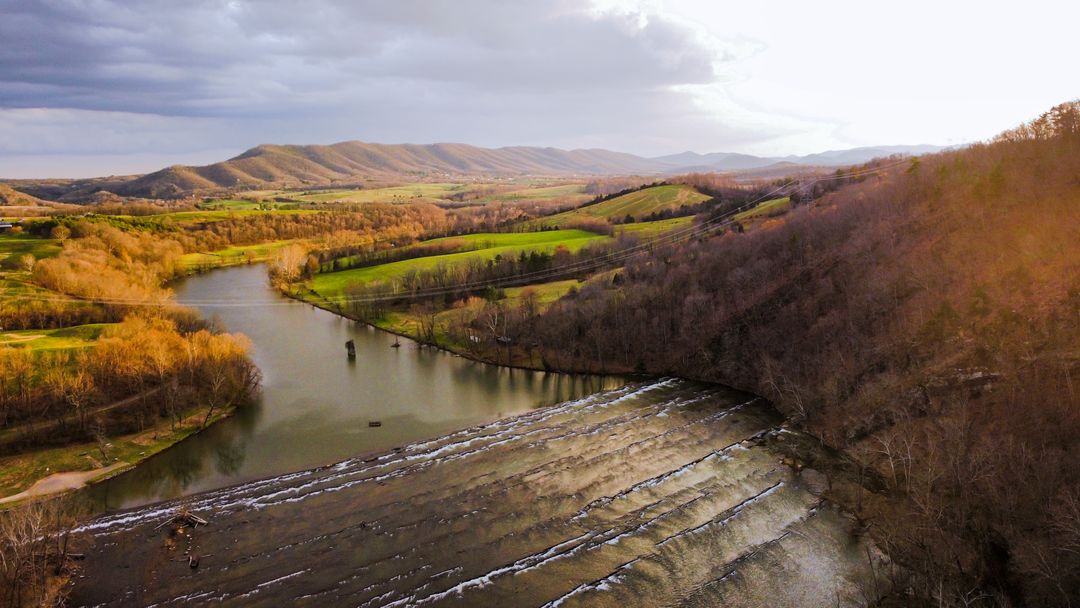 The Inn at Foster Falls - Home Page