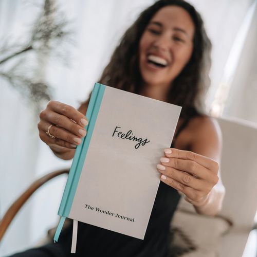 Amber Rae | Bestselling author & story doula