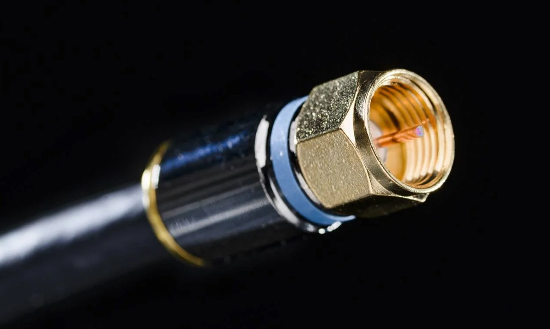How fixed wireless compares against fiber optic and coax cable for ...