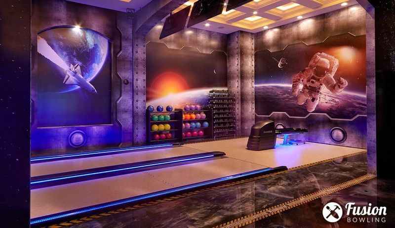 Delray Beach, Florida Bowling Alley | Space Bowl