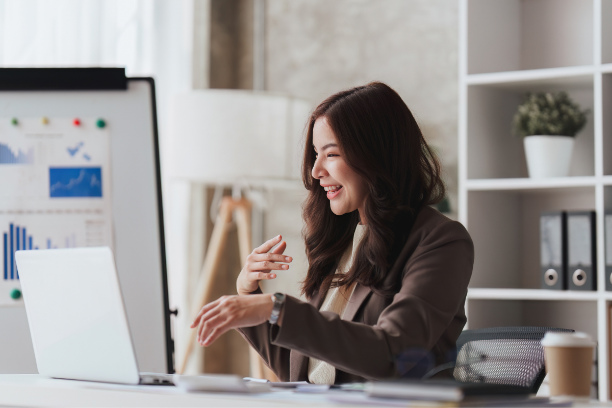 Virtual Body Language: How to Convey Confidence and Competence in Remote Job Interviews - Hired 128