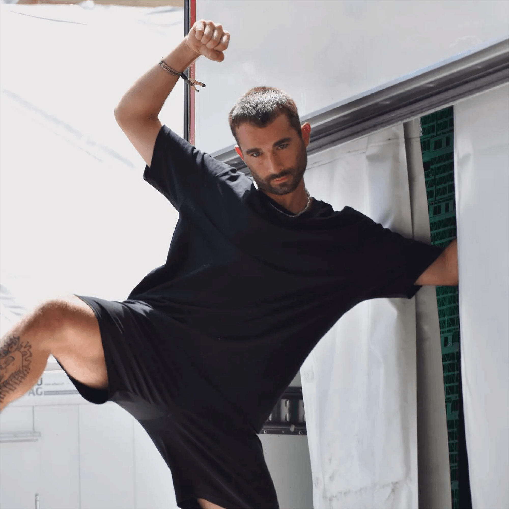 Home [investor.outlawz-food.ch]