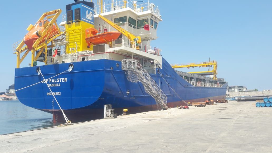 Henry Heald & Co. s.a.l. Safely Unloads Fragile Cargo in Beirut Port for Offshore Energy Venture
