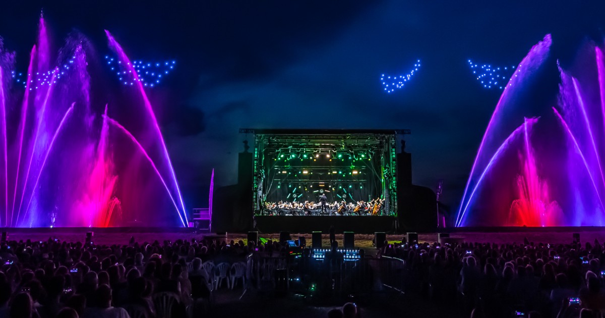 Diffuse - Nos Réalisations - Spectacles de drones lumineux