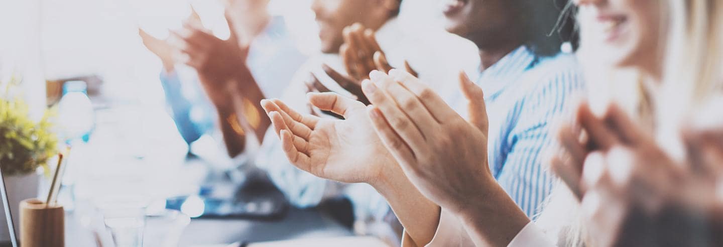 642422b878016a76f83dafc1_5fd8e060d2e75d08330406ac_team_clapping-min.jpeg