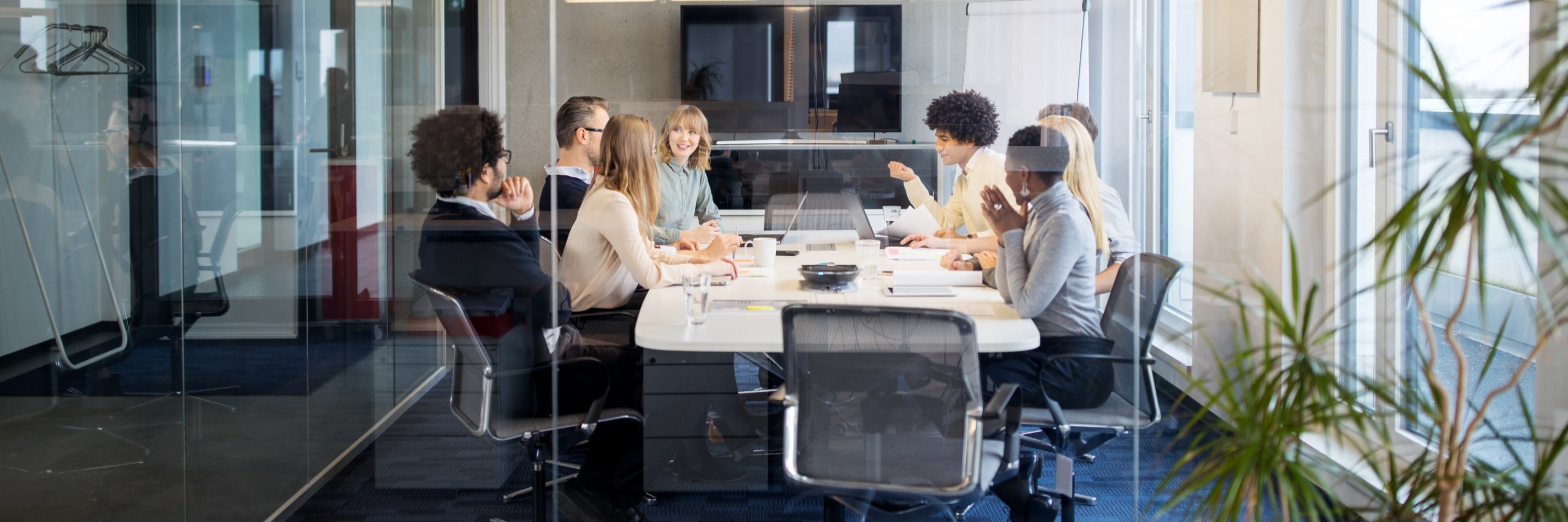 ListAlpha Insights – Top Private Equity Deal Sourcing & Research Platforms