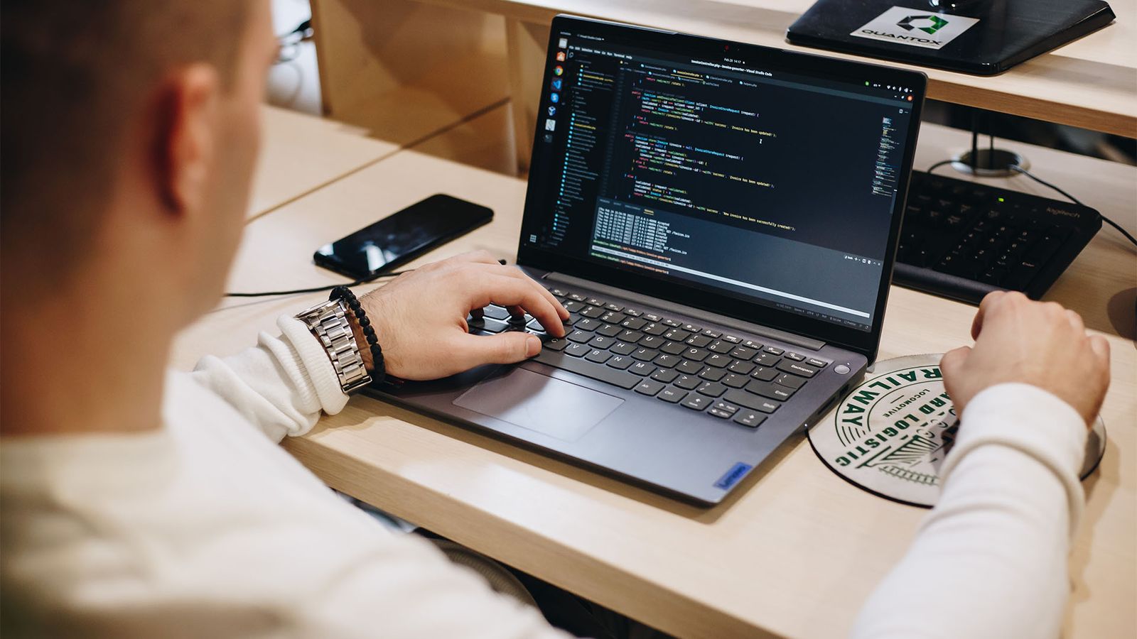 Homepage [www.quantox.com]