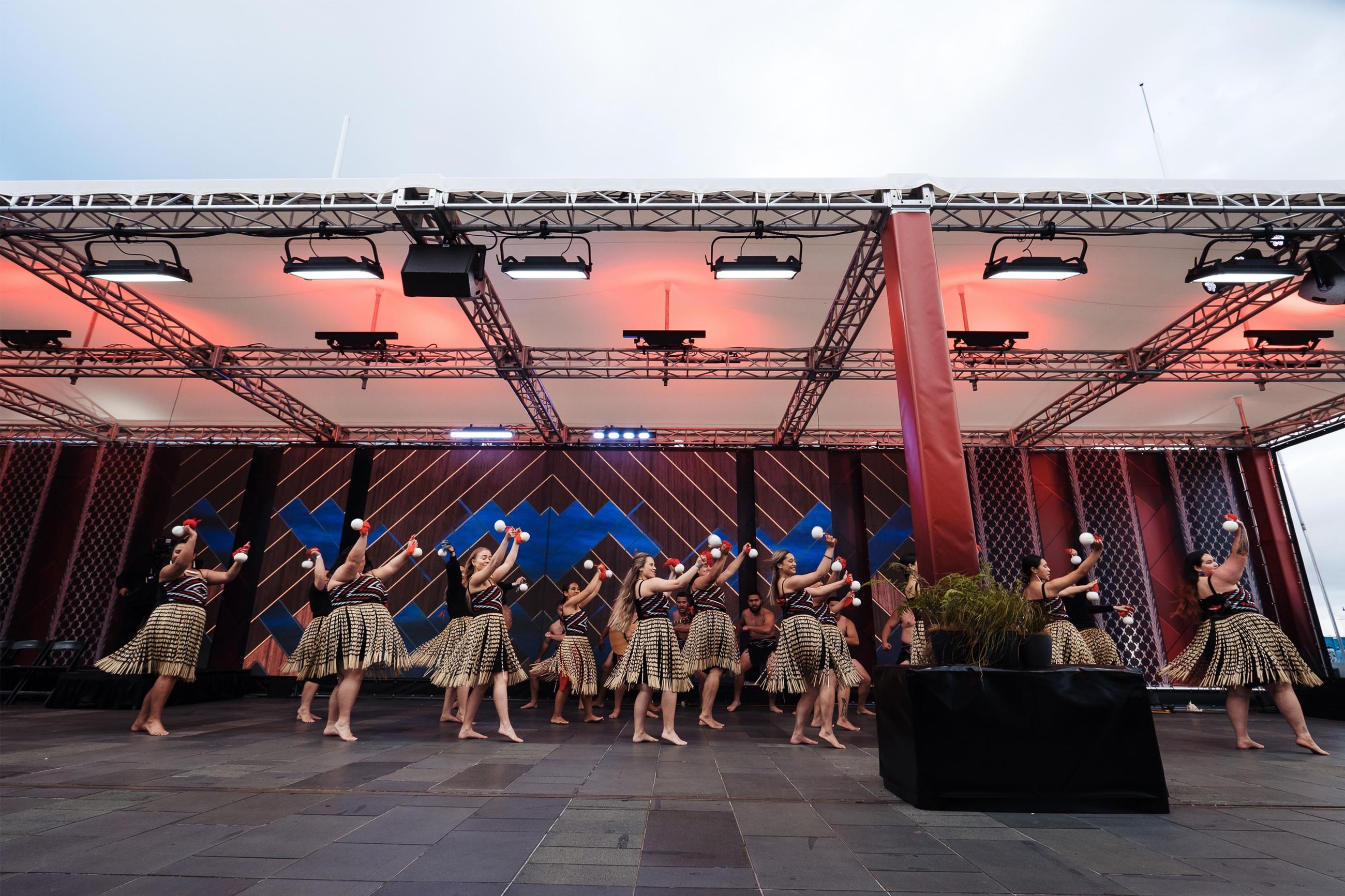 Vodafone to One NZ Rebrand - Uno Loco