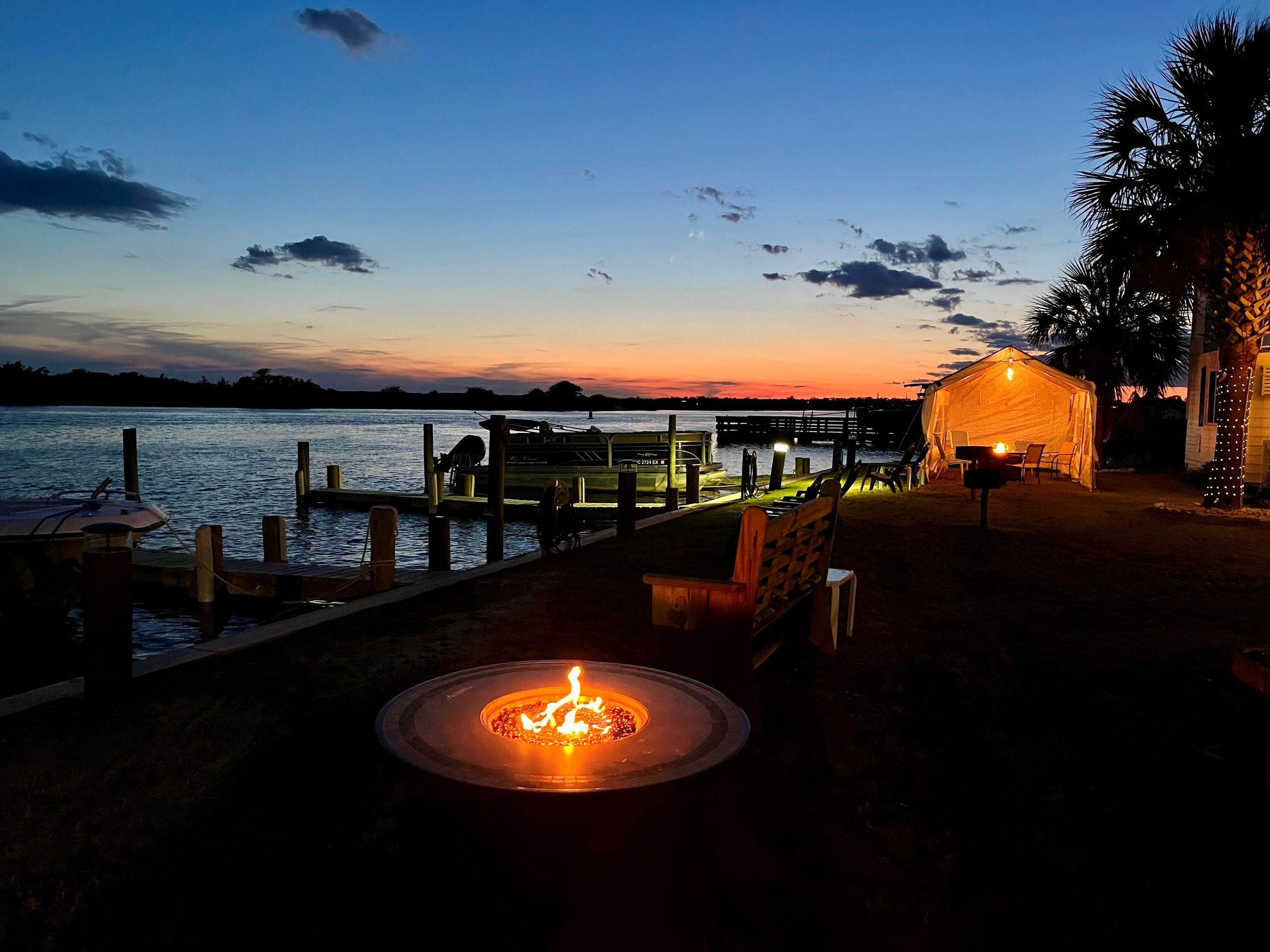 Waterway Inn - in Cedar Point, NC | Ocean Front Views, Boat Dock, and ...