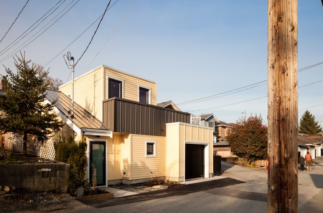 Novell Design Build: Custom homes, major renovations and laneways.