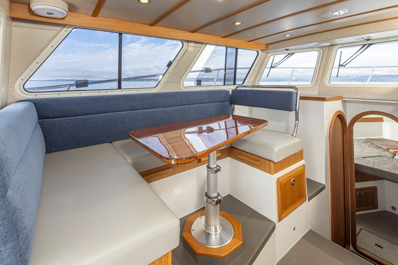 Lindell 38 ⎹ The Camano.