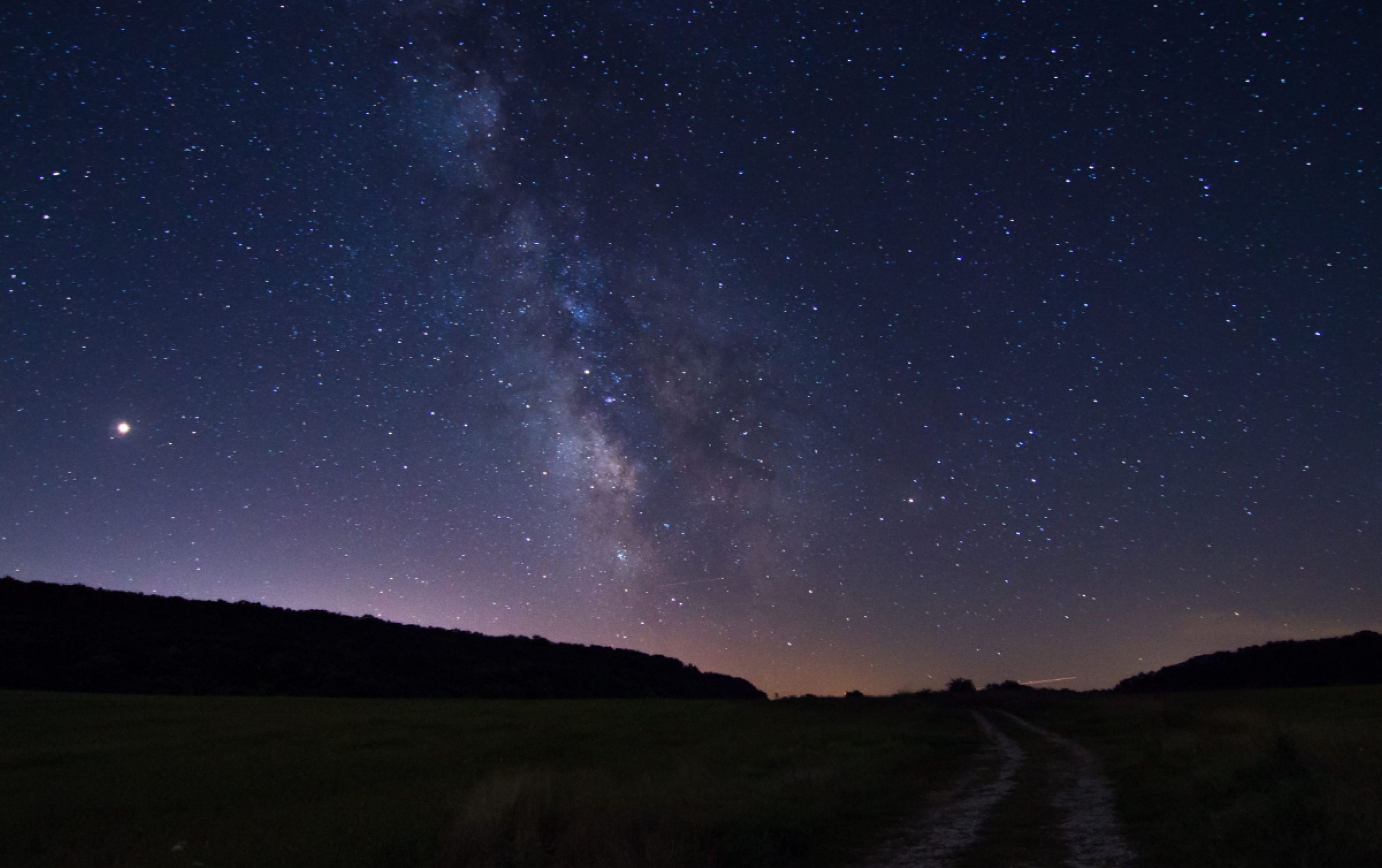 Compact and secure satellite communicator | Higher Ground