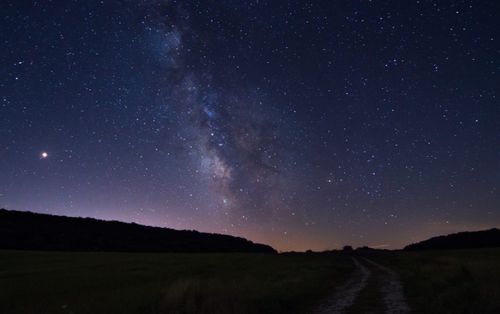 Compact and secure satellite communicator | Higher Ground