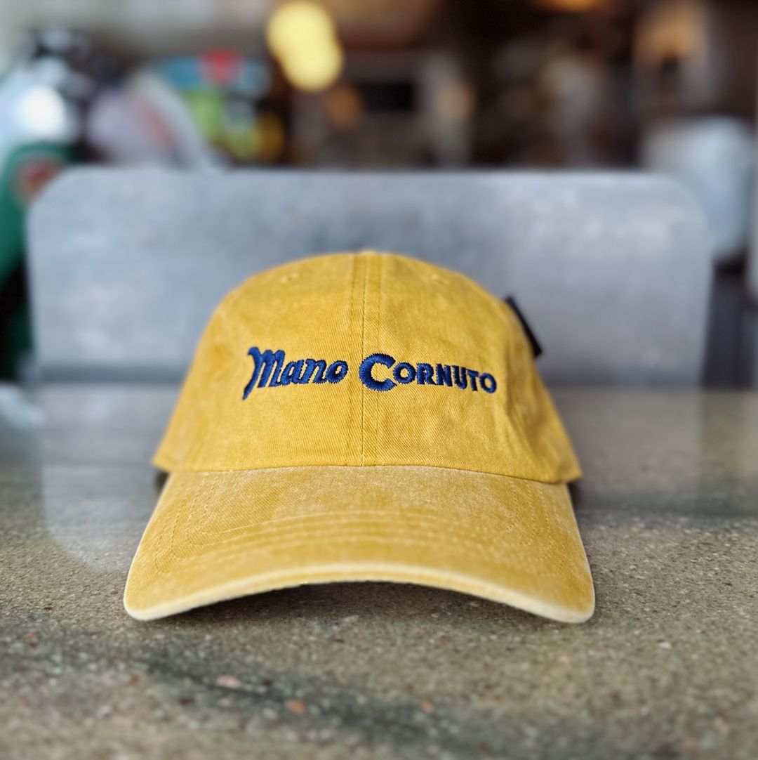 Mano Cornuto