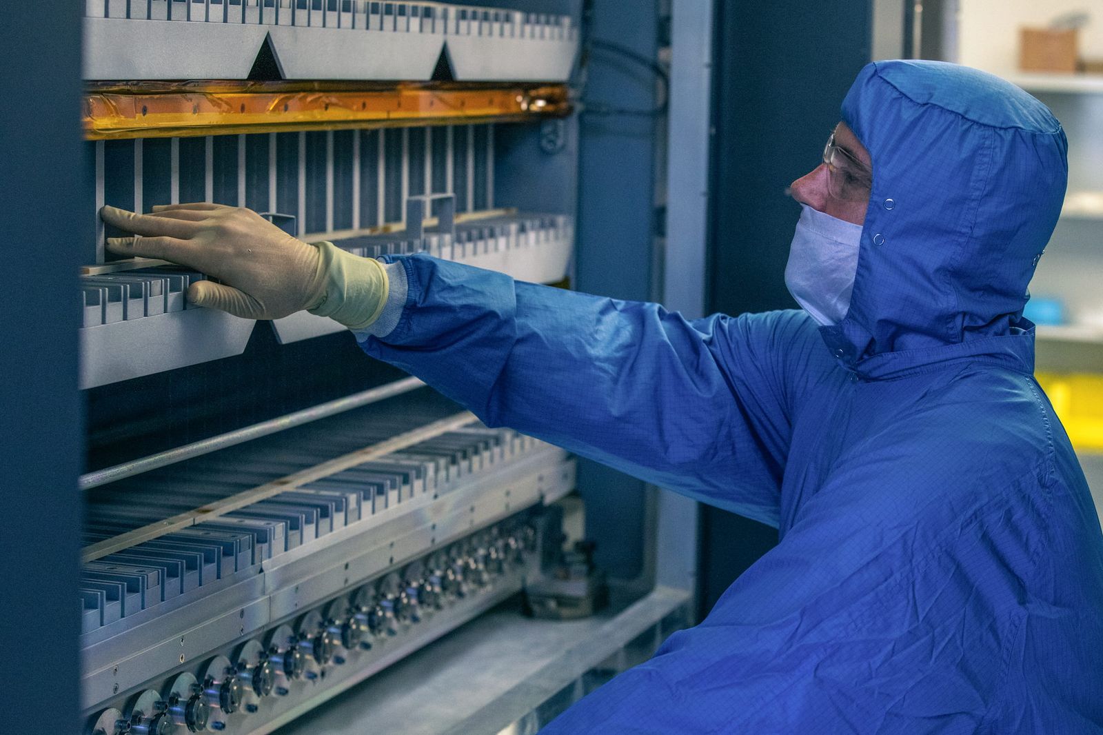 Lotus Applied Technology | TransFlex Roll to Roll ALD