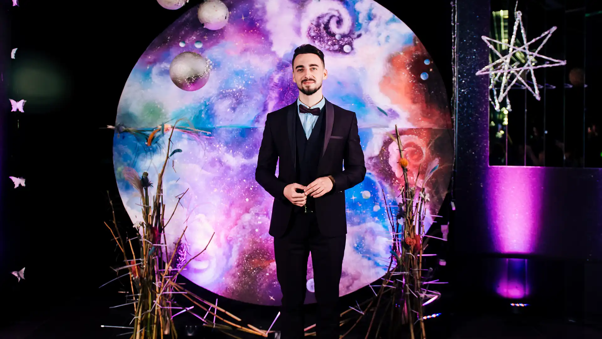 Magician & Roving Magician Event Activities Singapore | FunCo