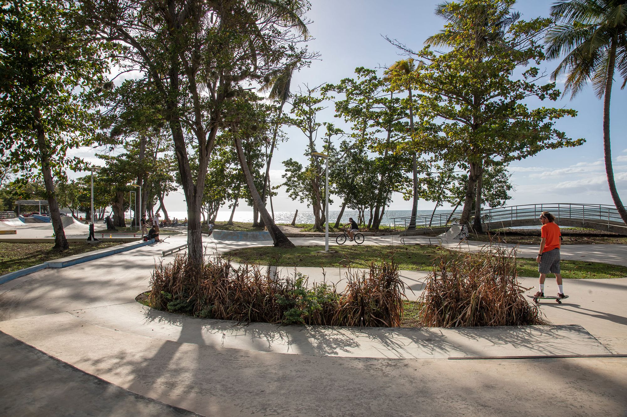 Local – Projects – Parque del Litoral